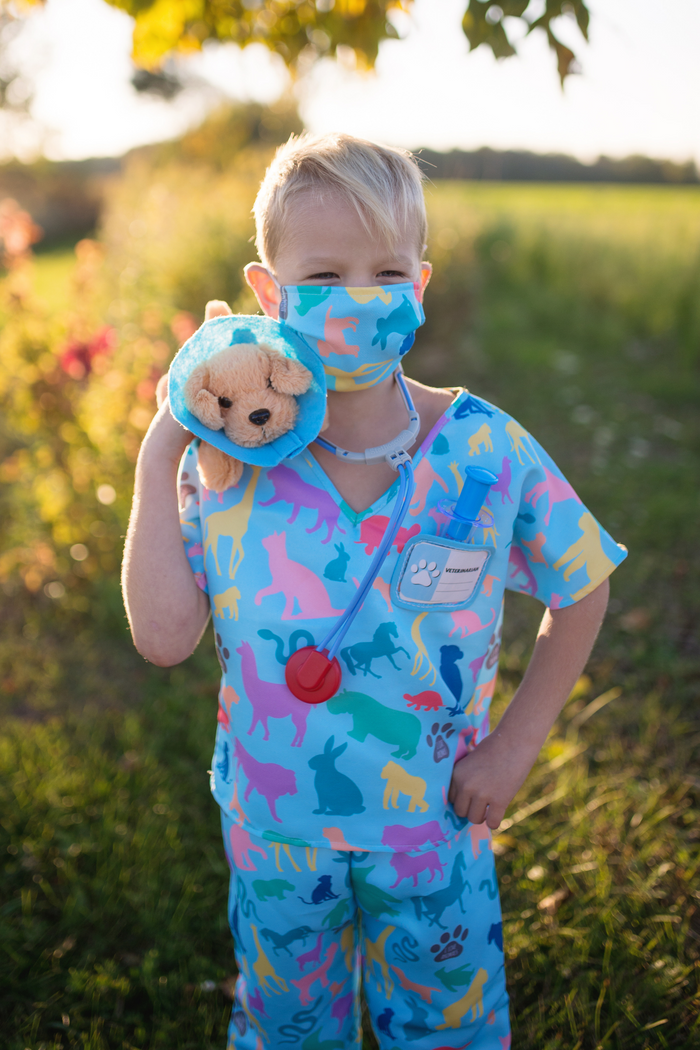 Veterinarian Scrubs with Accessories